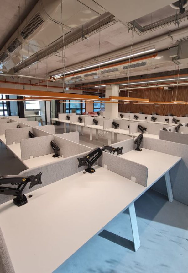 ECO | וקסמן ריהוט משרדי