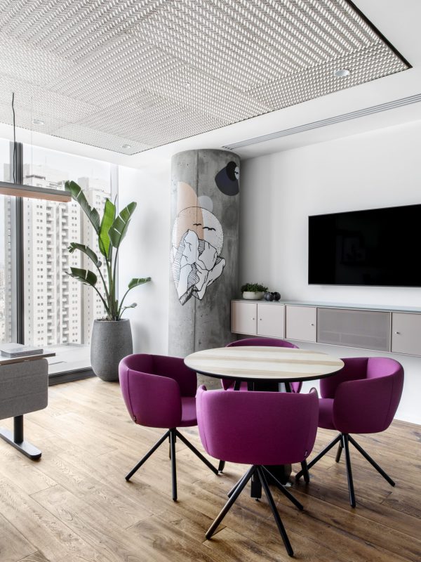 Dr. Eyal Shapira Plastic Surgery Clinic | וקסמן ריהוט משרדי