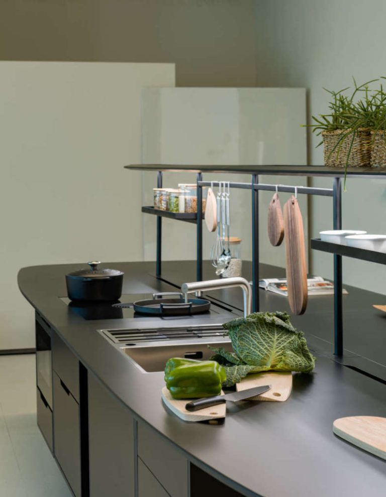 WING KITCHEN | וקסמן ריהוט משרדי