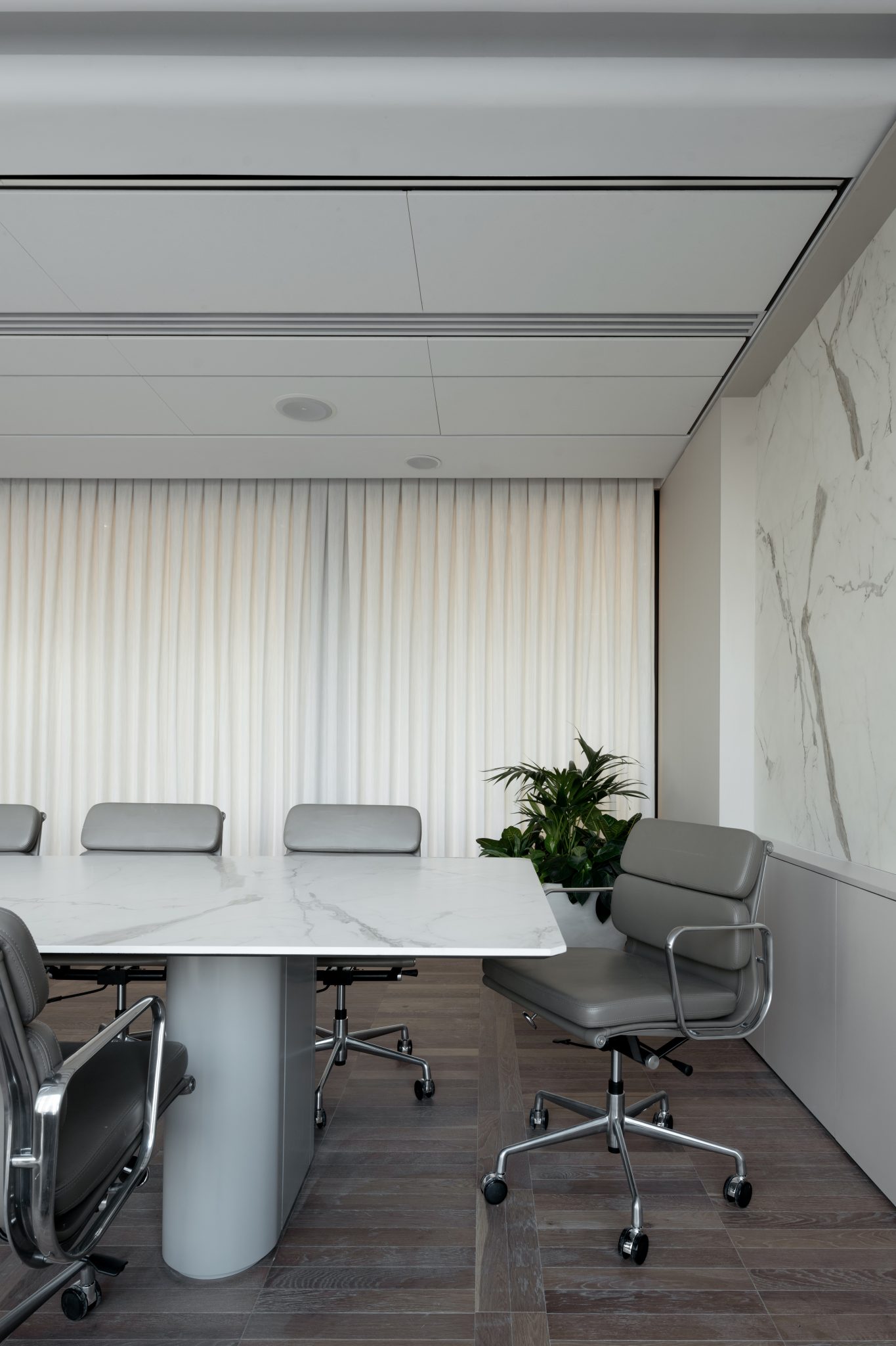 כסא לחדר ישיבות, דגם Gallery soft | וקסמן ריהוט משרדי